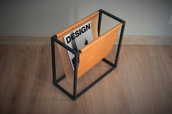 Minimalism Magazine Display Holder , Metal Newspaper Holder For Retail Store